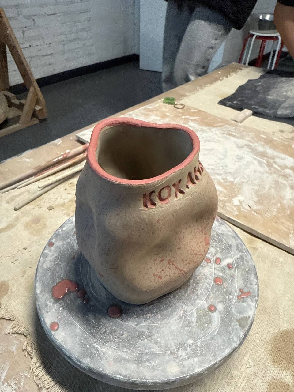 Лепка из глины для взрослых в Киеве | KAVA